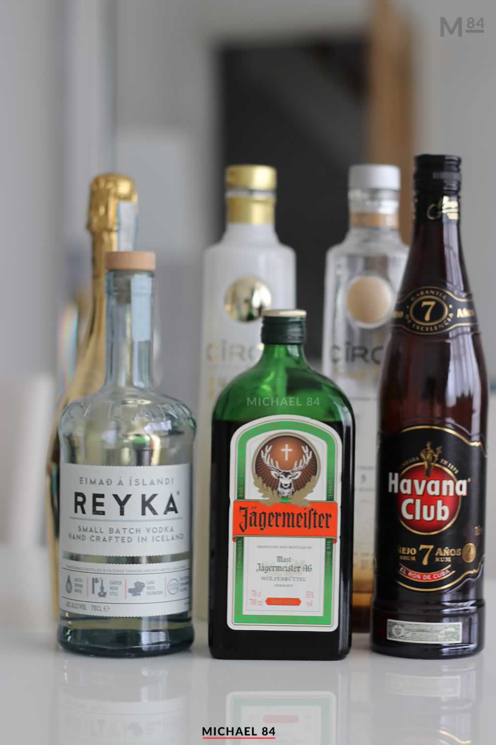 Do I Need To Bring Alcohol To A House Party? Drinks Etiquette & The ...