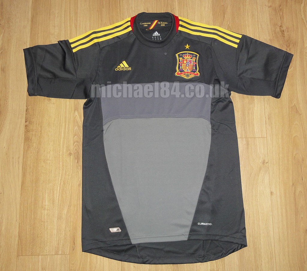 Spain Goalkeeper Shirt 2012 - Away Shirt | Michael 84